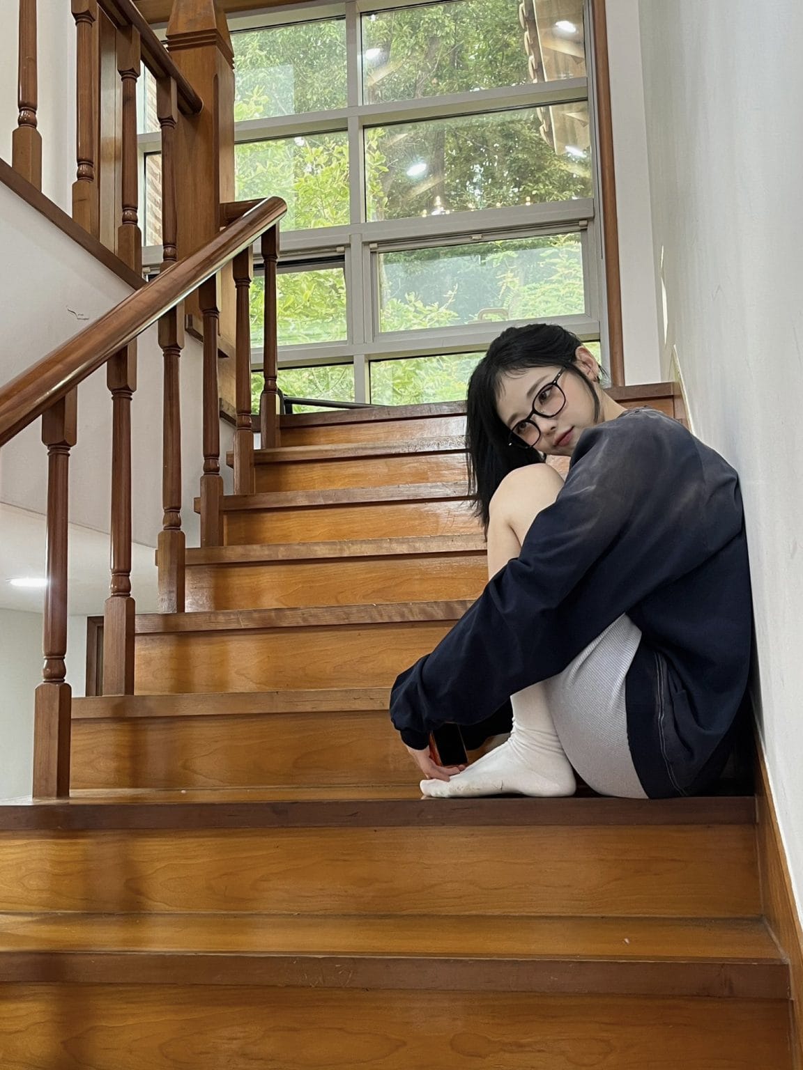 【QWER】K-POP初のガールズバンドグループ！QWERメンバープロフ＆経歴徹底紹介！｜韓国語勉強サイト